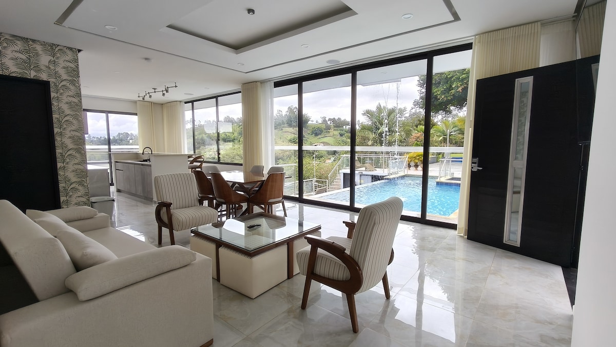 Suite Arena: Estilo, confort y salida a la piscina - Hoteles en ...