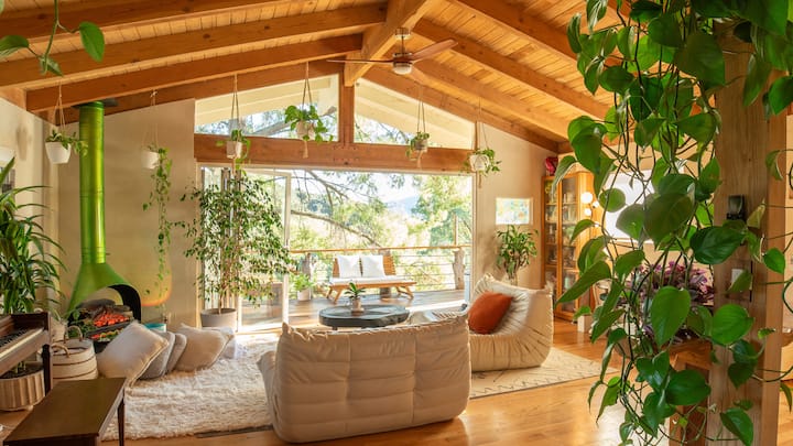 Heavenly Tree Sanctuary & Spa : Topanga Canyon - Hidden Hills, CA