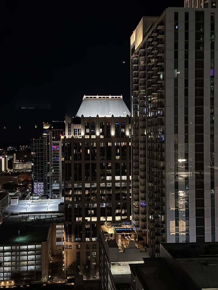 Stylish Midtown Condo With Epic Views - Atlanta