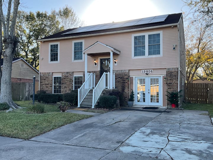 Spacious/fun In The City Home/close To All Venues - Pearland, TX