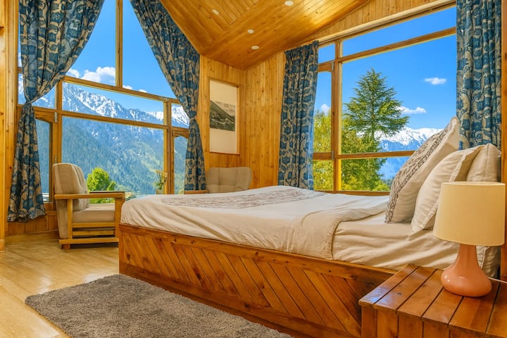 Ram 2 Bedroom Mountain View Luxury Cottage - Manali