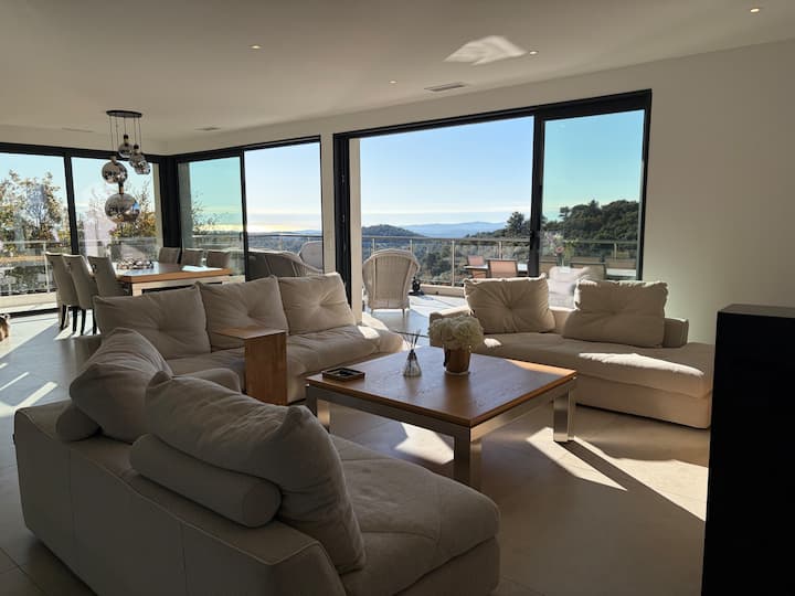 Magnifique Villa Avec Sa Vue Mer Et Montagne - Vence