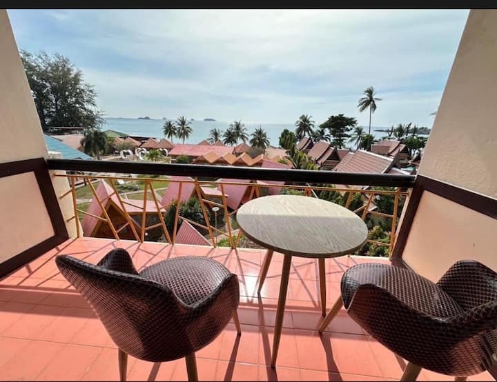 Premium Room Seaview Balcony With Breakfast&beach - Ko Chang