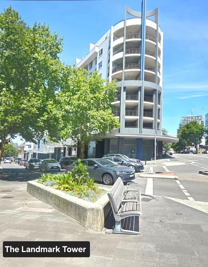 Apartment Near Train Station, Beach & Hospital - Wollongong