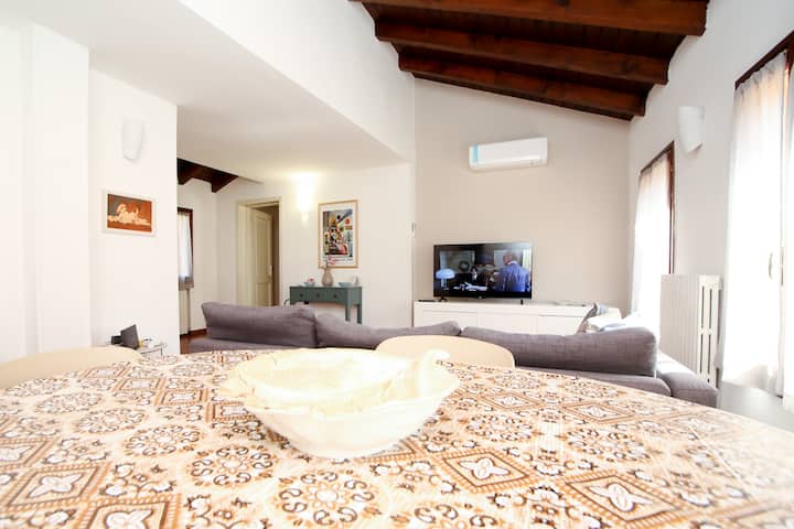 Appartamento In Centro Vicino A Piazza Fontanesi - Reggio d'Émilie