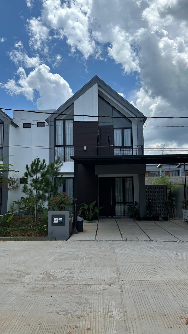 Michelia Homestay Singkawang - 
