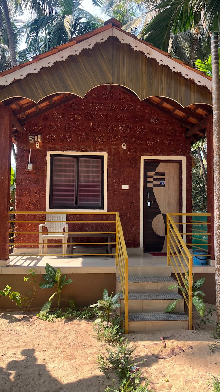 Stone Guest House Cottage - Gokarna