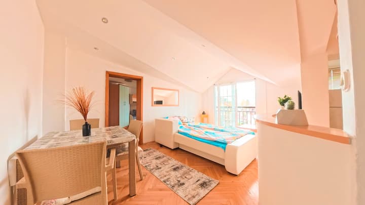 Lakeside Fully Equipped Apartment - Ohrid