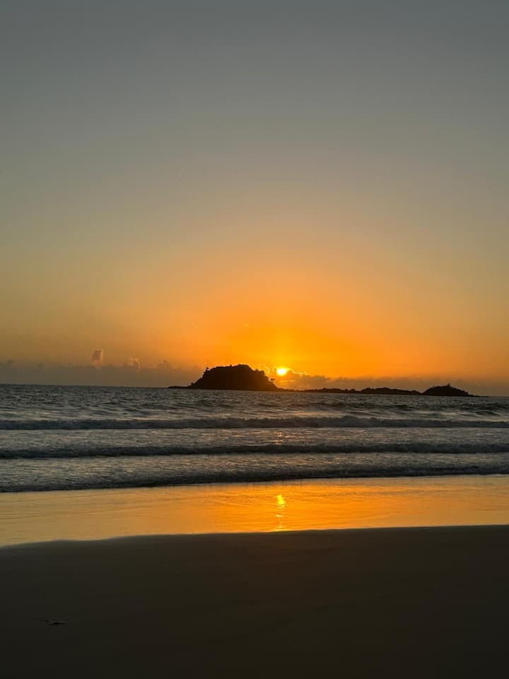 Praia De Palmas - Floripa: Apê Pé Nareia E Piscina - Governador Celso Ramos