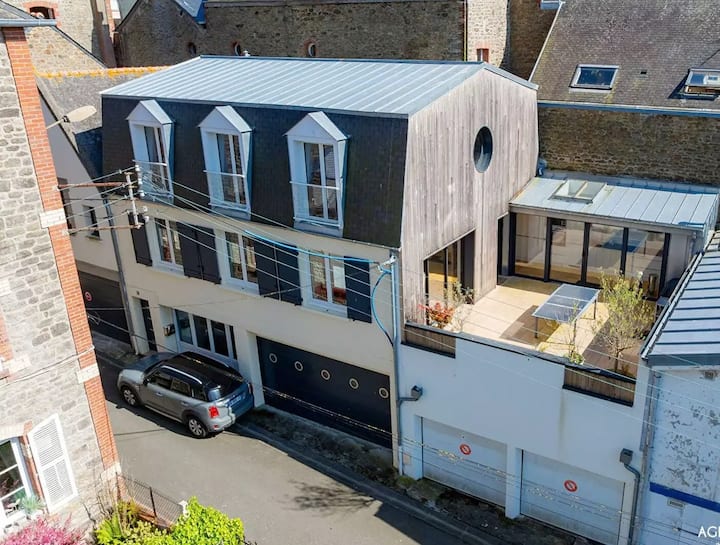 Maison Rénovée 6 Chambres En Plein Centre Ville - Dinard