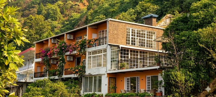 Sunset & 180° Himalayan View - Luxury Villa - Mussoorie