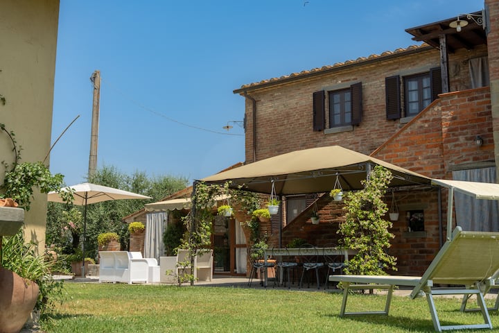 Podere Cerreto - Farmhouse Experience - Cortona