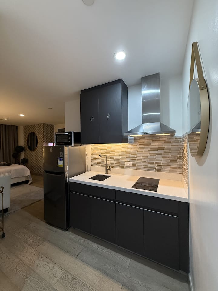 Newnew Spire Residence Studio Balcony Washer Wifi - Makati