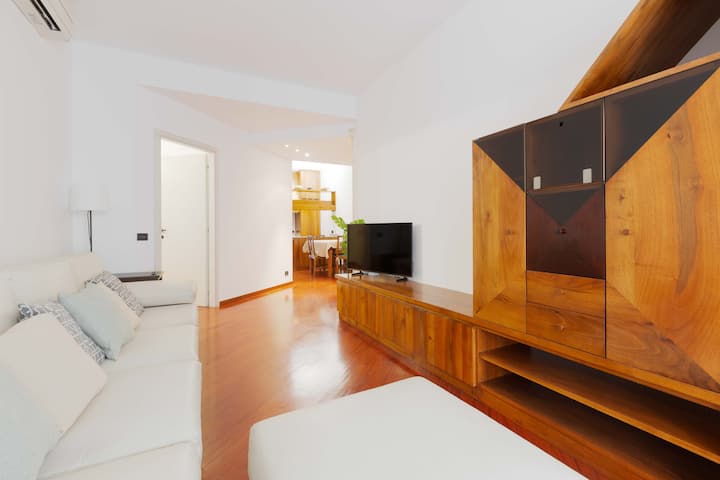 Piazza Bolivar Via California 2 Bedrooms Apartment - Milan