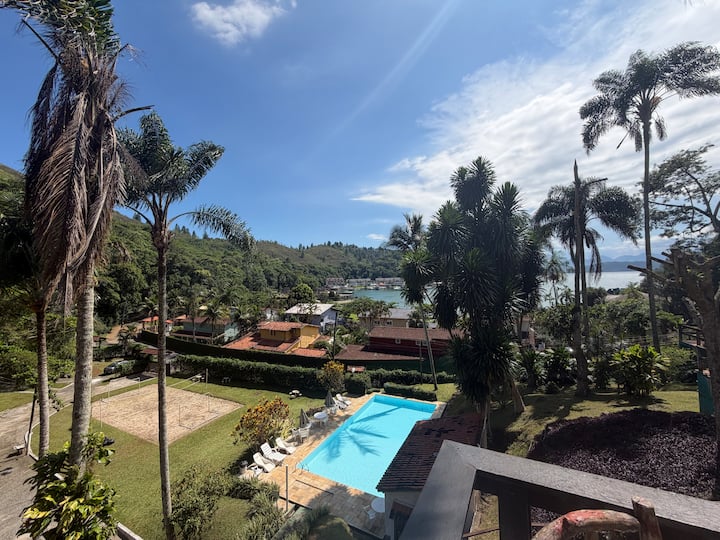 Casa Rústica Frente Mar Em Condomínio Fechado. - Angra dos Reis