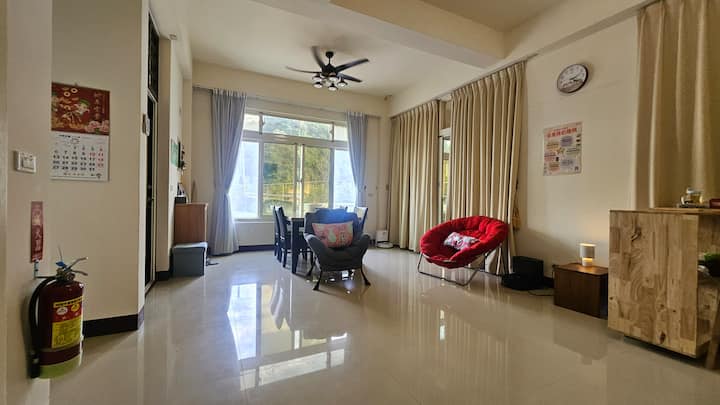 三義-水采田家
湖景房(鯉魚潭水庫後池堰第一排） - 싼이 향