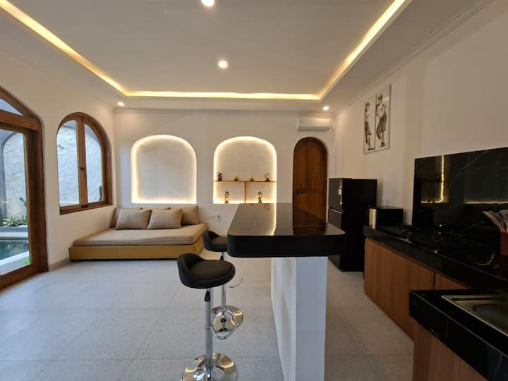 Jesti Villa Berawa Beach Street - Canggu