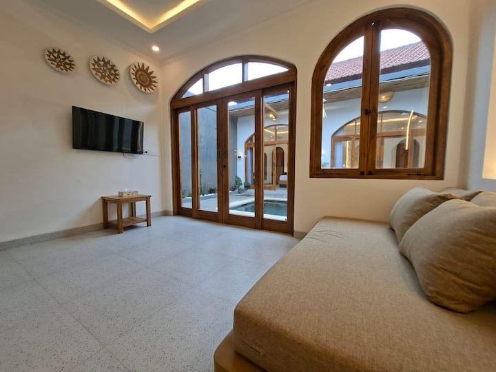 The Jesti Villa 4 New Villas At Berawa Canggu - Canggu