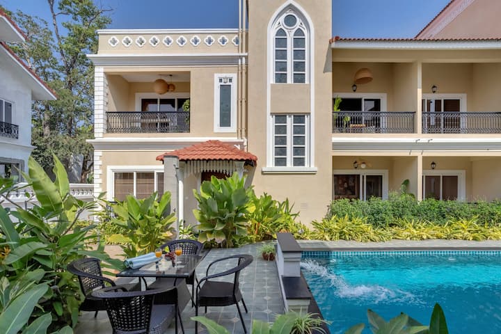 3.5bhk Villa W/ Terrace Jacuzzi & Pool Near Anjuna - India