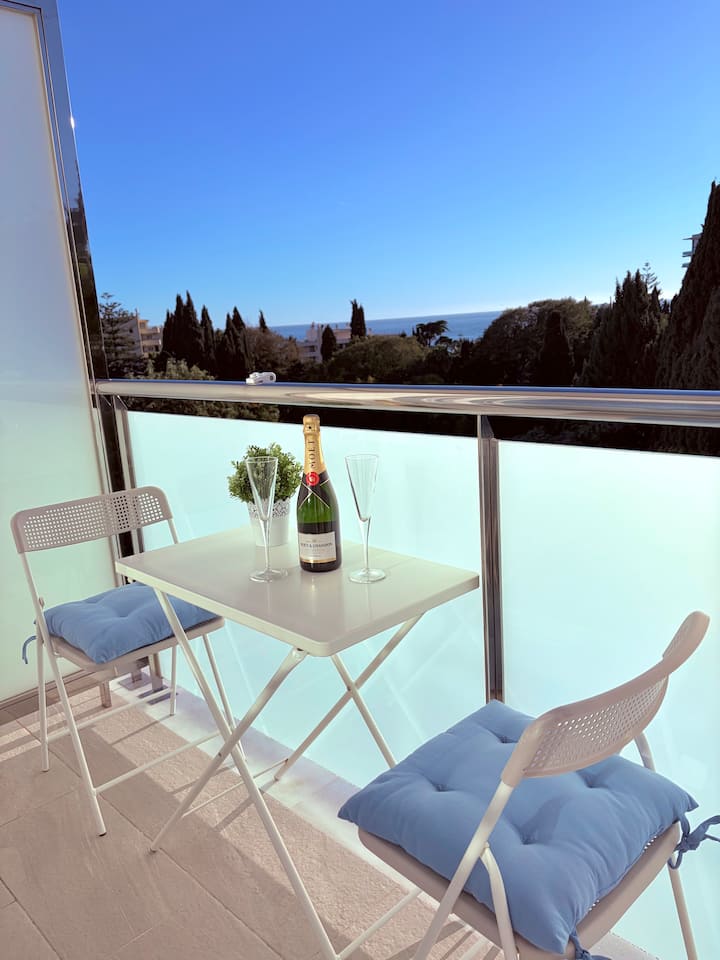 Sea Views By The Beach In Marbella Center - Marbella