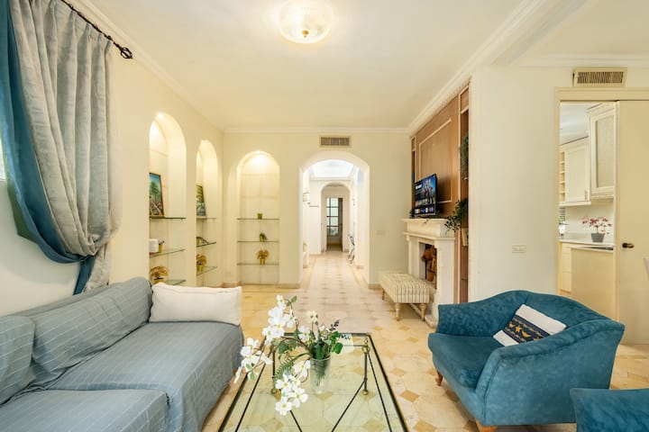 Hovevei Zion Boutique - Jerusalem