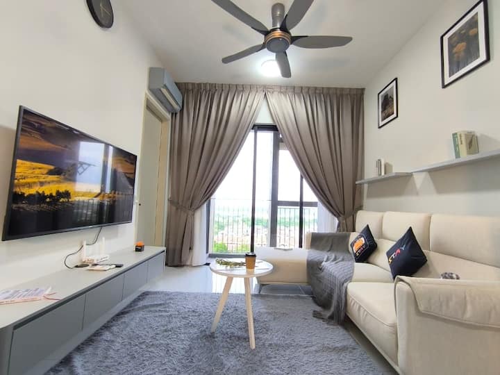 Skytrees 2pax Room+hall Aeon Bukit Indah By Stay - Skudai
