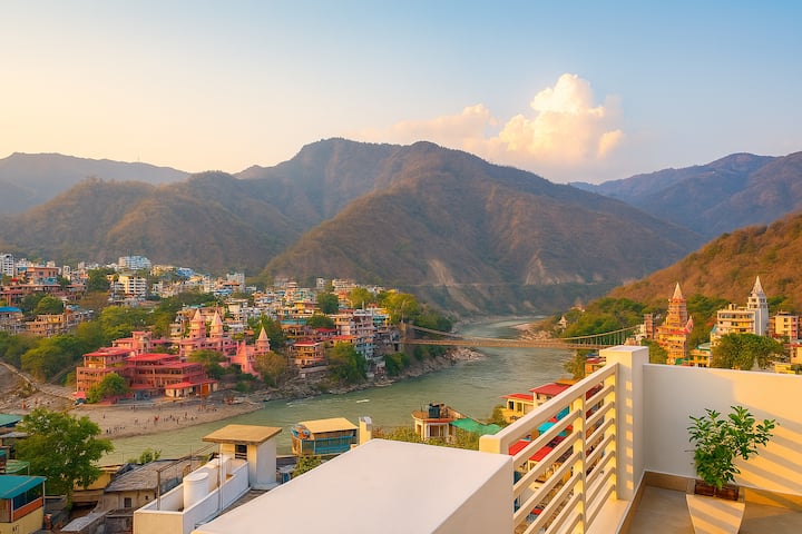 Enjoy River View Right From Bed At This Property. - Rishikesh