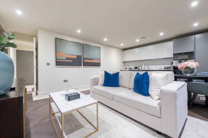 Garden Haven – Basement Suite 1br 1ba - Chingford