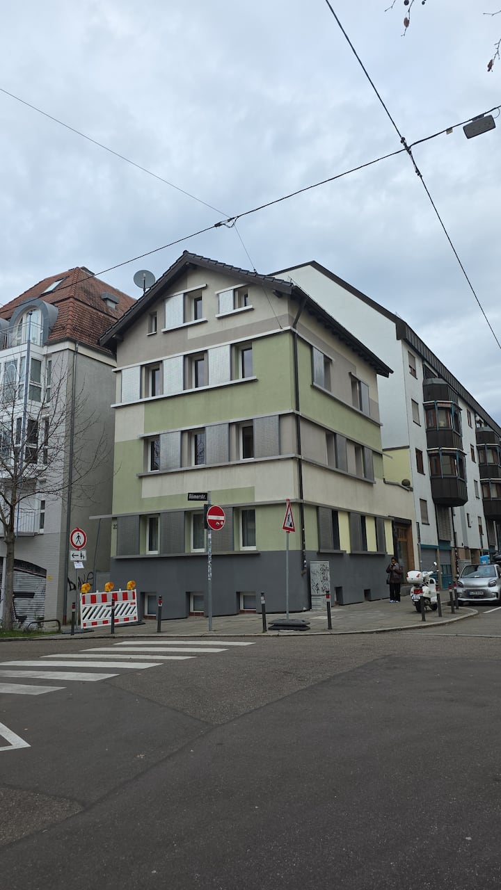 Exklusives 45 M² Apartment In Stuttgart Süd - Stuttgart