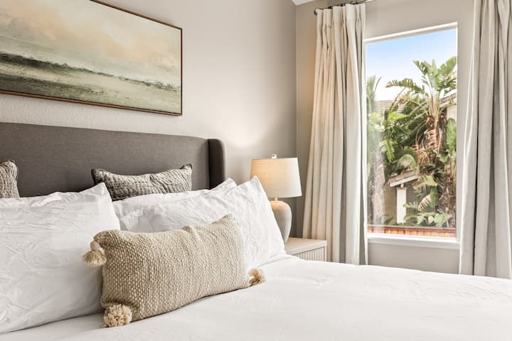 Riverside Home From Home - Riverside, CA