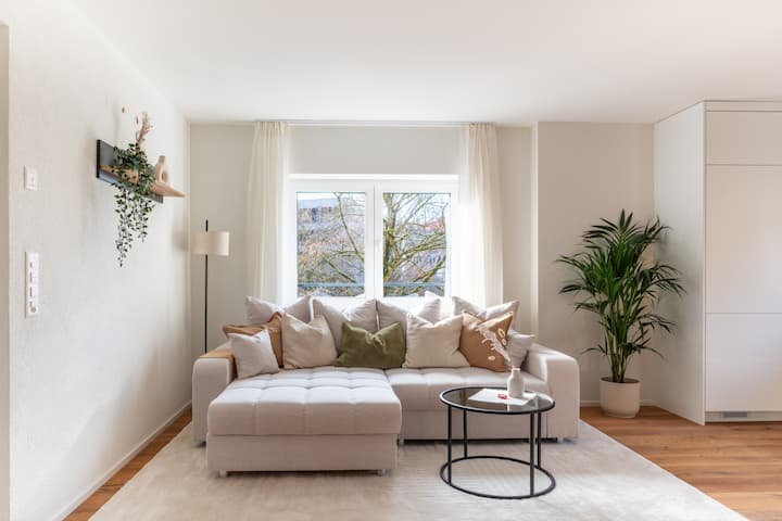 Cozy 3.5-room Home | Parking & Riverside | Zurich - Zürich