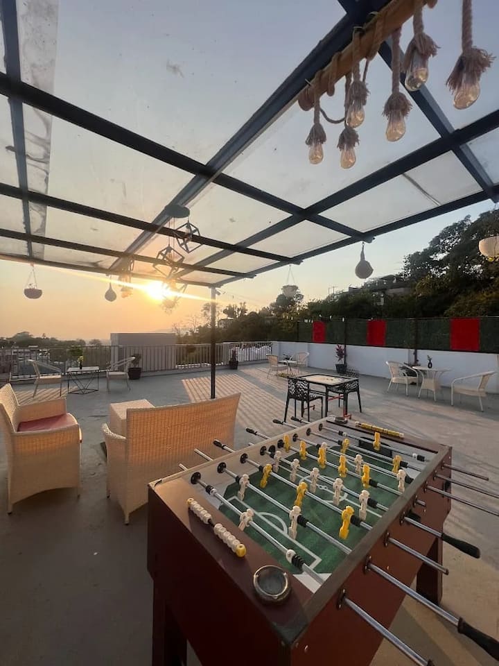 8bhk-rooftopeventspartyhaldimehndistaybonfire-brbq - Mussoorie