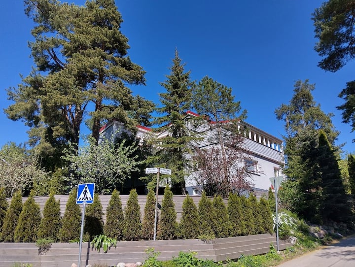 Tilaa Ja Rauhaa Lähellä Pääkaupungin Sykettä - Helsinki