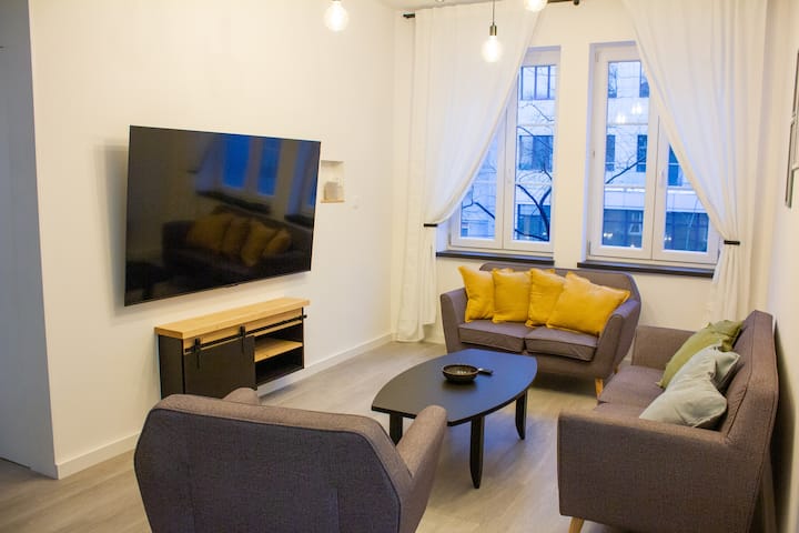Bright & Spacious Modern Apt • Central Location - Bratislava