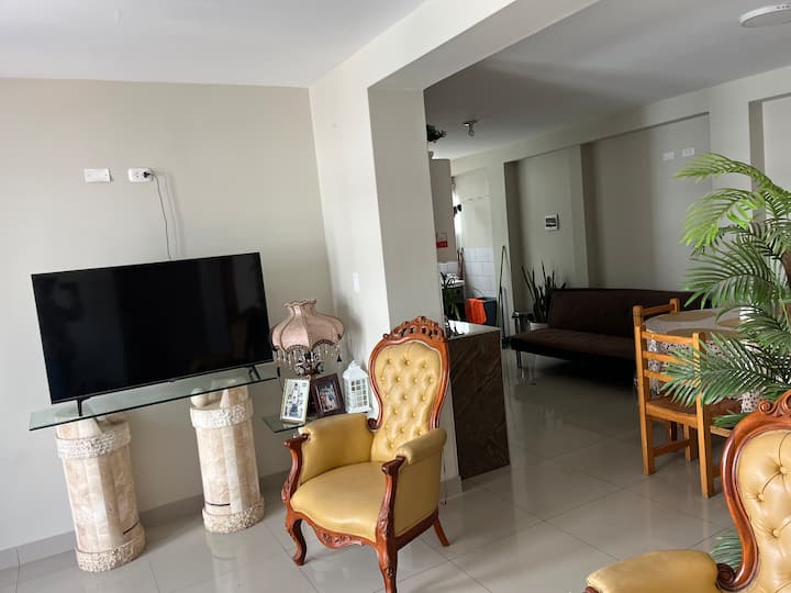 Departamento Amplio Y Moderno 2do Piso En Tacna - Tacna