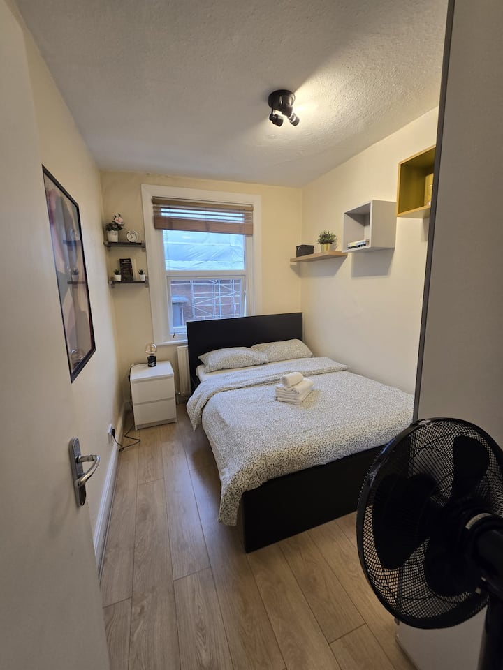 Great Two-bedroom Flat In Lower Clapton - Greenwich