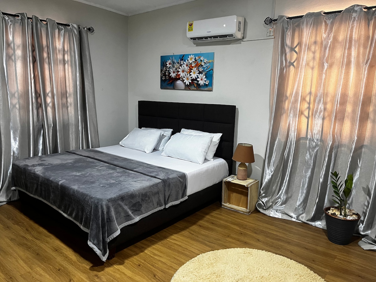 26sqm Room near Labadi Beach, Labone, Osu, Spintex - Bed and breakfasts ...