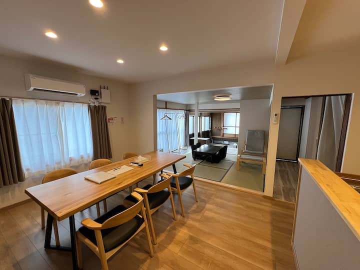 【Komachi】一棟貸し/広々ldkと4寝室 / 最大13名/ 白馬・大町/立山黒部アルペンルート - Omachi