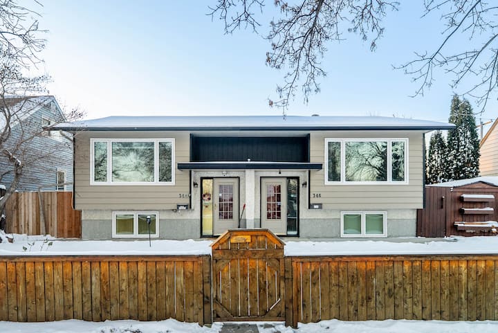 3br St James Home – 5 Mins To Airport & Shopping - Winnipeg