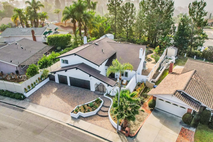 Boho Oasis W/ Resort Style Pool & Jacuzzi - Laguna Niguel, CA