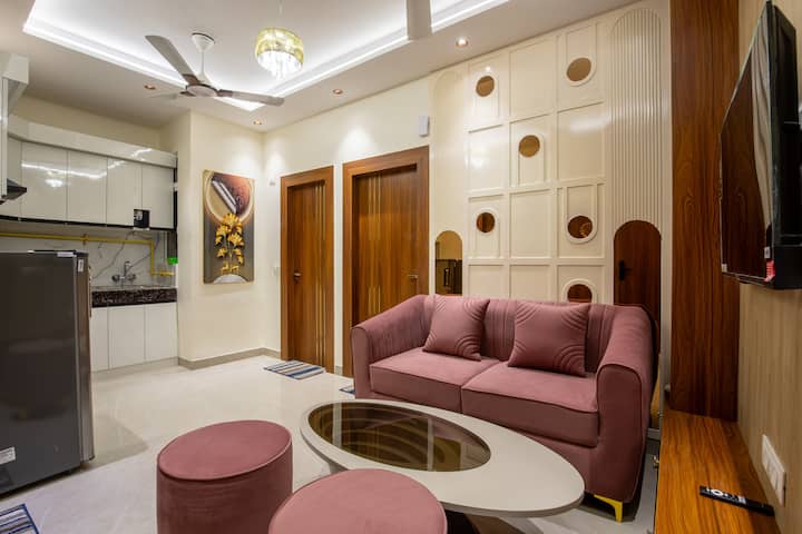 Designer 2bhk Independent Flat In Noida - Ghaziabad