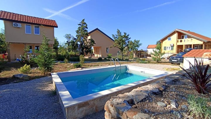 Zagora Pool And Garden - Monténégro