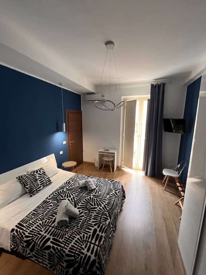 Camera Blu - Valverde