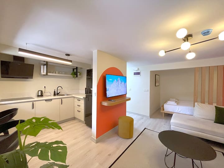 Cozy Backyard Flat At Centre Of Ortaköy, Beşiktaş - İstanbul