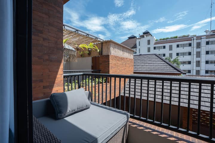 Brand New! 1br Apartment With Daily Breakfast - Seminyak