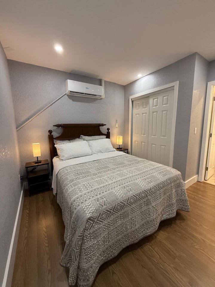 Brand-new Guest Suite With Private Entrance - Burnt Store Marina