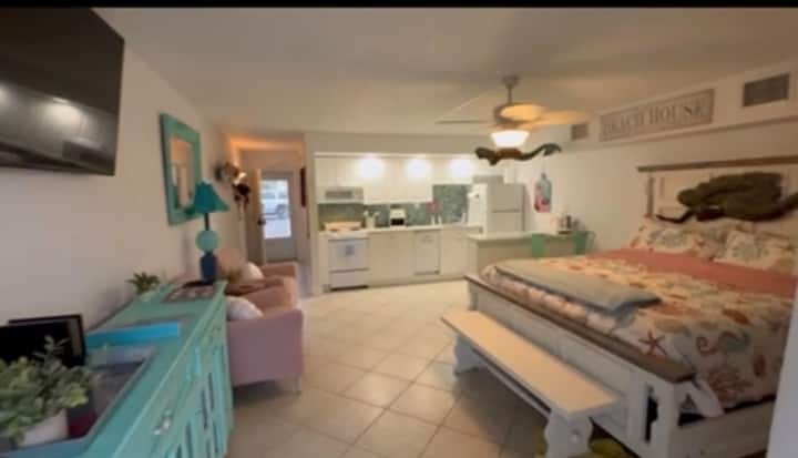 Welcome To The Mermaid Dream Cove - New Smyrna Beach, FL