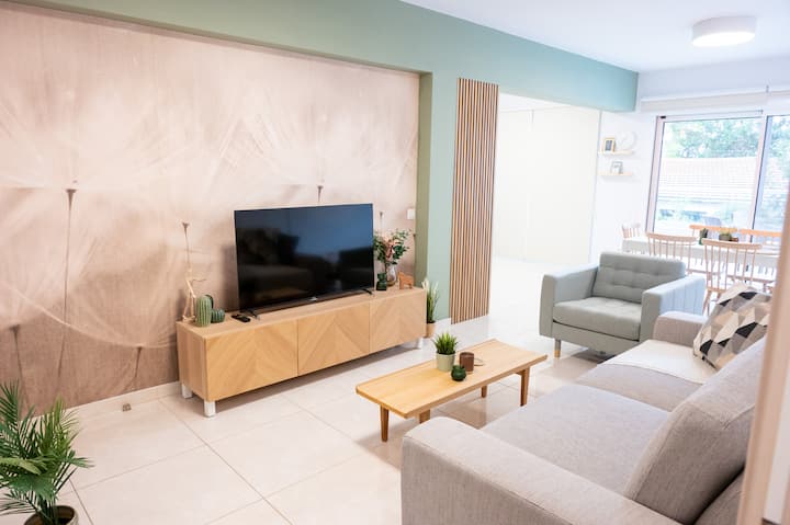 Modern & Bright - 201 Apartment - 라르나카