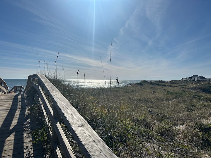 Sea Shanty~oceanside In Beautiful Hatteras Village - Hatteras, NC