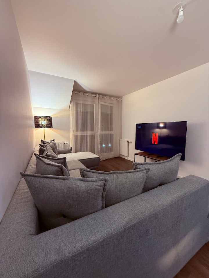 Cosy Moderne, Parking, À Deux Pas De La Gare - Maule